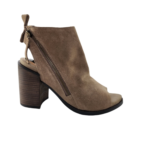 Dolce Vita | Shoes | Dolce Vita Port Suede Leather Peeptoe Booties 9 ...